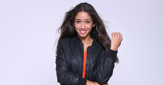 Eva Ruiz presenta su álbum debut "11 vidas"